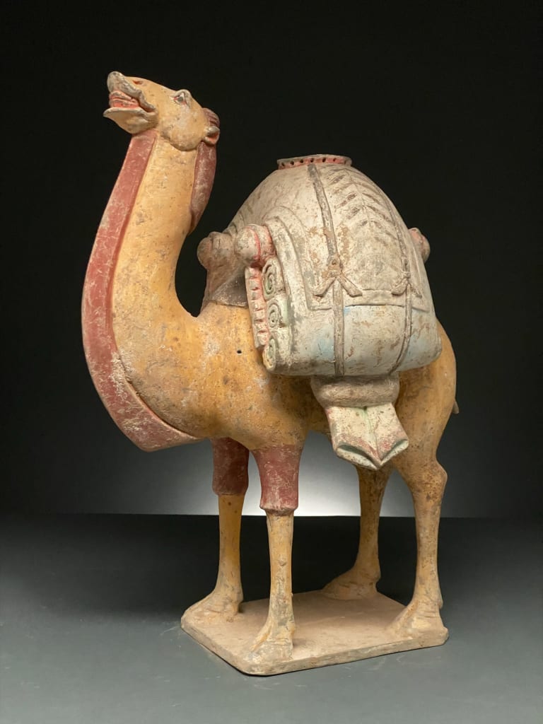 CHINA, TANG DYNASTY LARGE POTTERY BACTRIAN CAMEL - TL TESTED | Barnebys