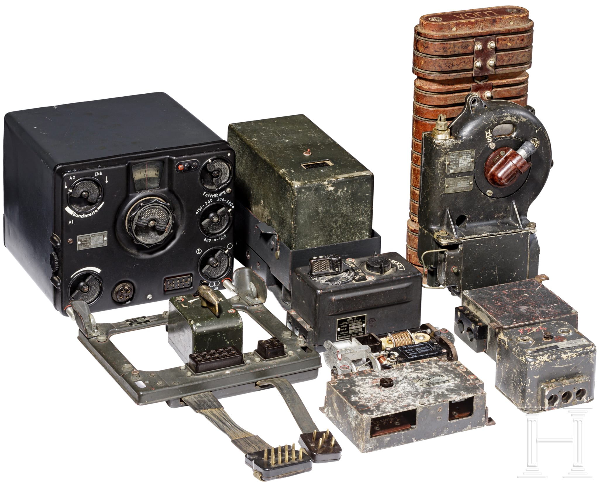Parts of the destination flight receiving system APZ 6 | Barnebys